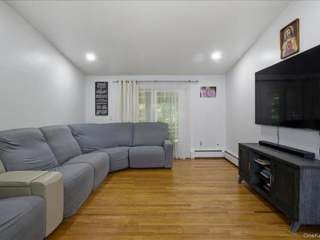 4 Medford Place