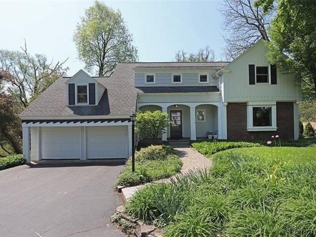 4 Morton Rd, Syracuse, NY 13214
