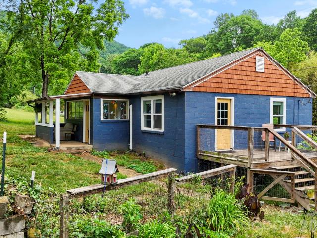 4 Mountain View Road