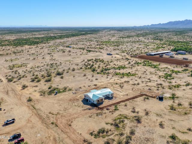 4 N 239th Ave, Wittmann, AZ 85361 | MLS #7015
