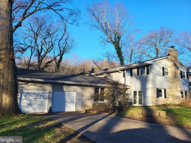 4 N Cliffe Dr, Wilmington, DE 19809