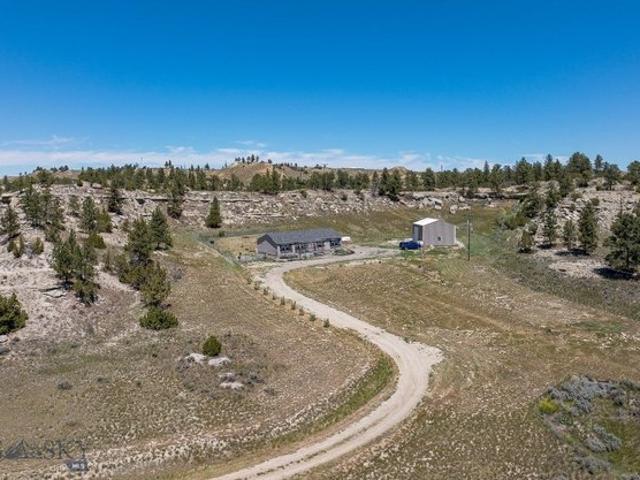 4 N Moonlight Dr, Roundup, MT 59072