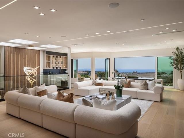 4 Narbonne, Newport Beach, CA 92660