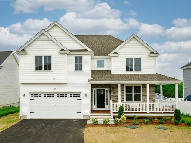 4 Narragansett Dr, West Bridgewater, MA 02379