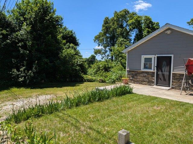4 Newport Rd, Patterson, NY 12563