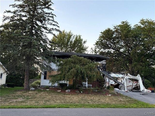 4 Nightingale Path, Liverpool, NY 13090