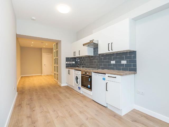 4 North, 43 45 Fitzjohns Avenue, London NW3, Studio to rent, £1,650 pcm | PrimeLocation