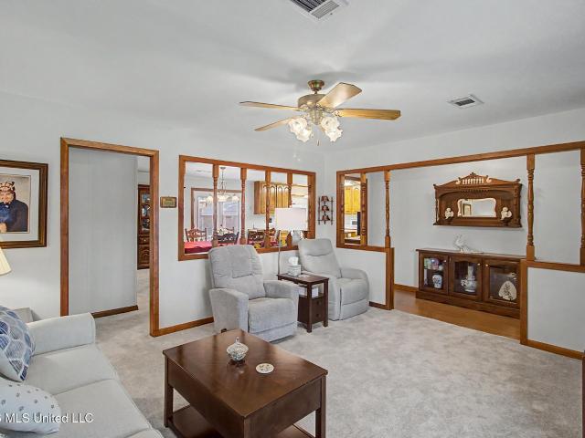 4 Northwood Drive