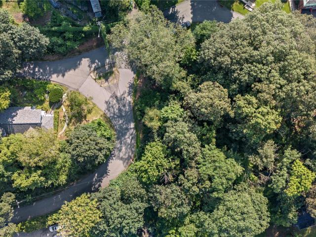 4 Owens Rd, Croton Falls, NY 10519 | MLS #896810 | Compass