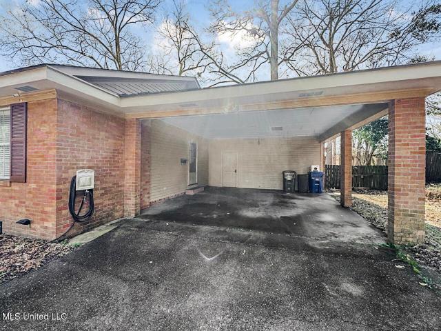 4 Oakhurst Drive