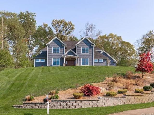 4 Old Farm Rd, Wolcott, CT 06716