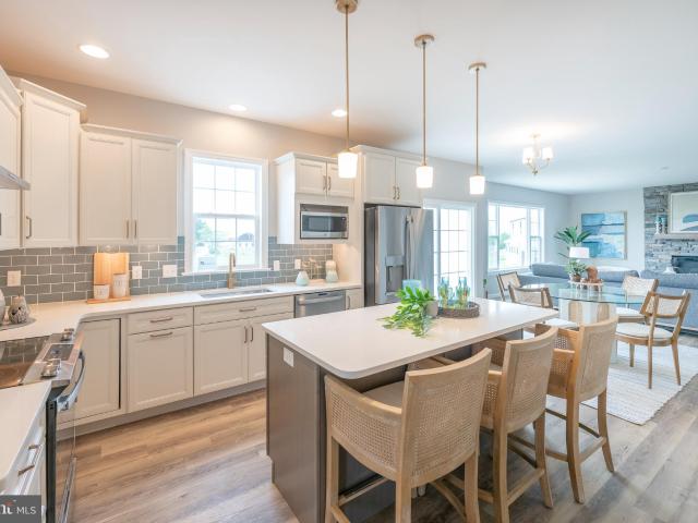 4 Old Orch Rd, Strasburg, PA 17579 | MLS #PALA2083