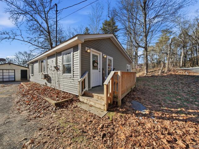 4 Old Rd, Cuddebackville, NY 12729 | MLS #968055 | Compass