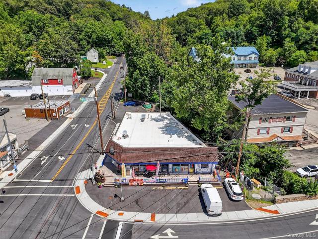 4 Oscawana Lake Road