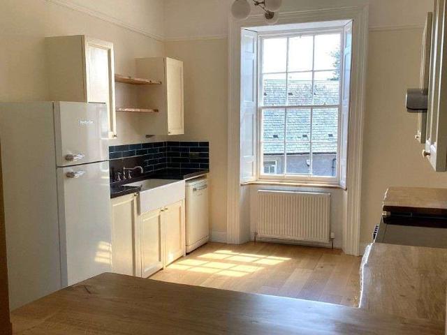 4 Atholl Crescent, Perth is a traditional Georgian villa recently sympathetically refurbished to a particularly high standard and now offered for long term let