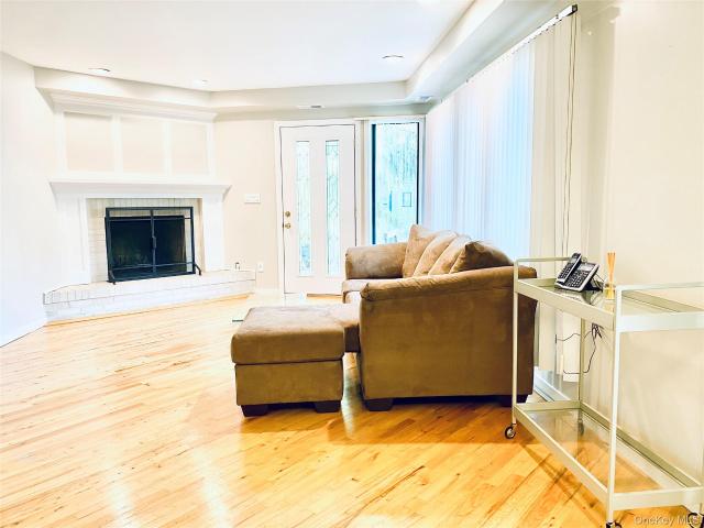 4 Avenue B, Port Washington, NY 11050 | MLS #983579 | Compass