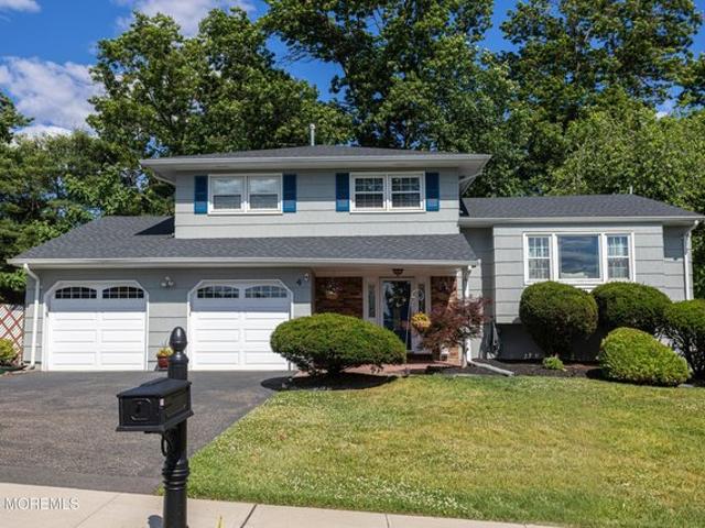 4 Avon Way, Parlin, NJ 08859