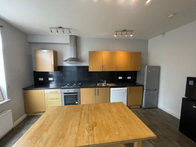 4 All Ensuite bedroom house in Woodhouse