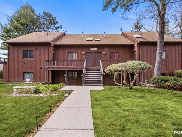 4 Alta Ct Unit 5, Vernon, NJ 07462