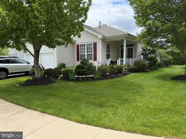 4 Ambrose Dr, Columbus, NJ 08022