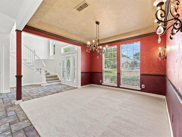 4 Amen Corner Court