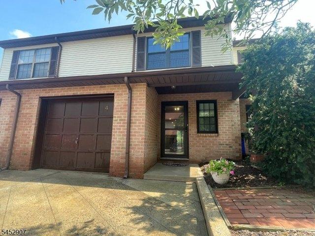4 Amy Ct, Lebanon, NJ 08833