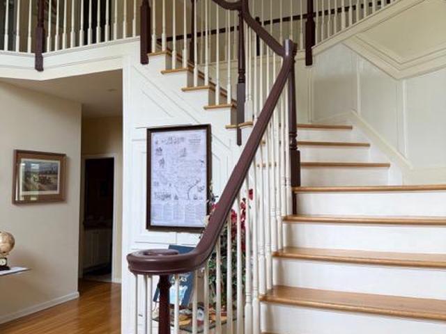4 Applegate Court