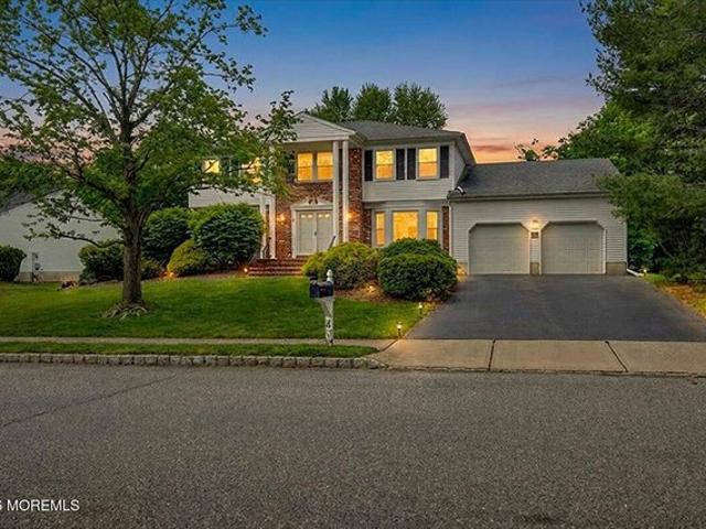 4 Arie Dr, Marlboro, NJ 07746