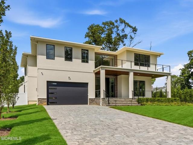 4 Ash St, Eatontown, NJ 07724