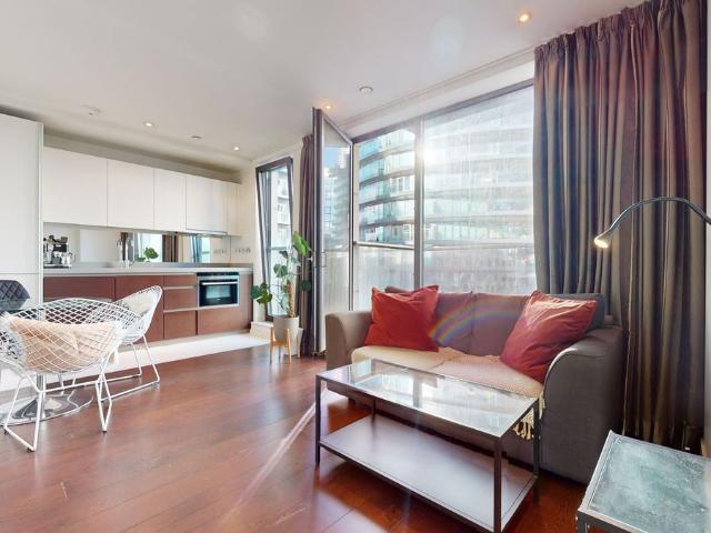 4 Baltimore Wharf, London E14, 1 bed flat to rent, £2,650 pcm | PrimeLocation