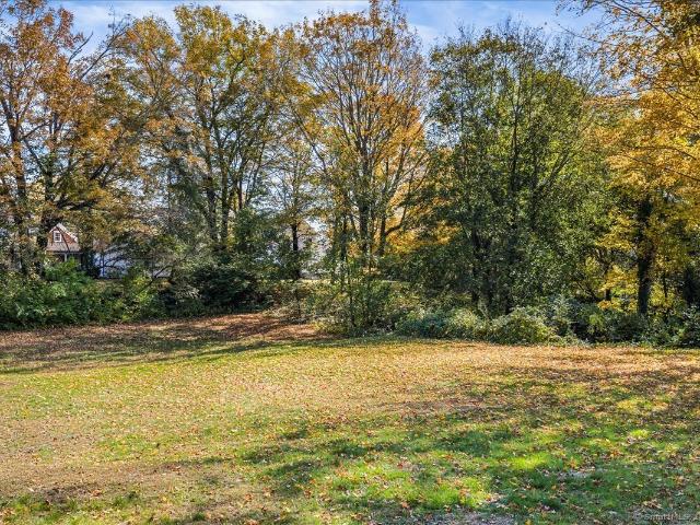 4 Bank Ln, Essex, CT 06426 | MLS #24135