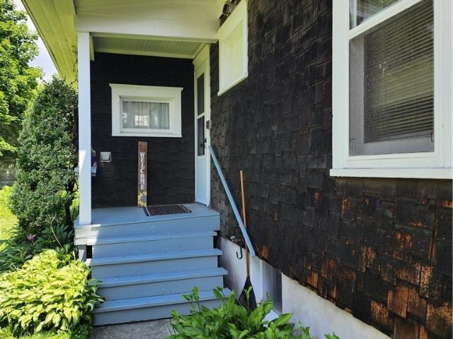 4 Bartlett Avenue