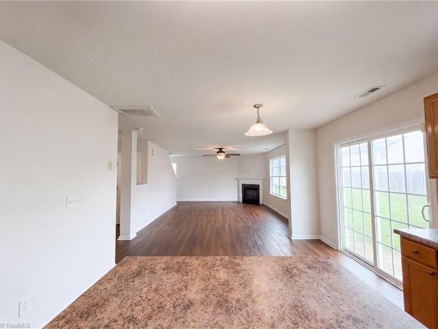 4 Bay Willows Court