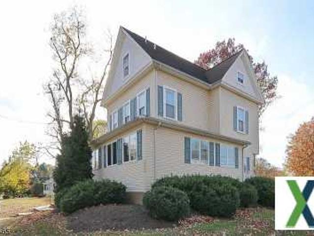 4 bd, 5 ba, 3216 sqft Home for sale Mandan, North Dakota