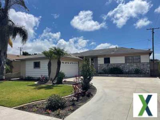 4 bd, 2 ba, 1423 sqft Home for sale Westminster, California
