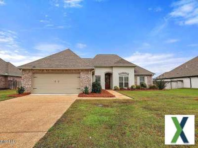 4 bd, 2 ba, 1706 sqft Home for sale Pearl, Mississippi