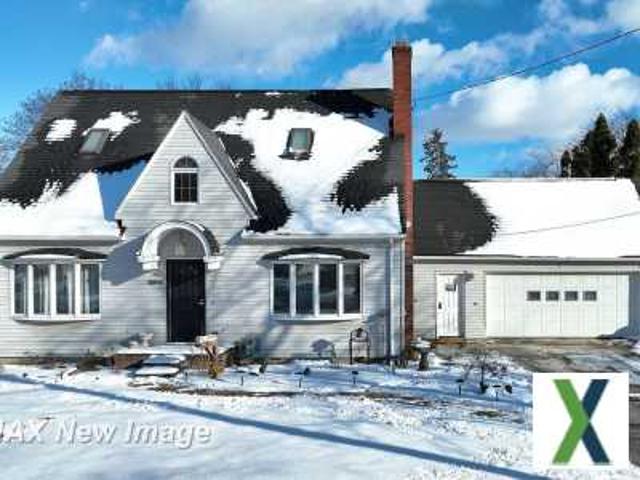 4 bd, 3 ba, 2086 sqft Home for sale Saginaw, Michigan