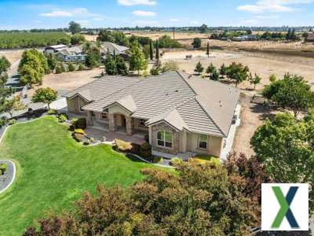 4 bd, 3 ba, 2130 sqft Home for sale Galt, California