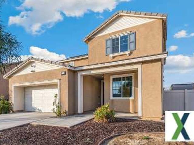 3 bd, 2 ba, 2127 sqft Home for sale Beaumont, California