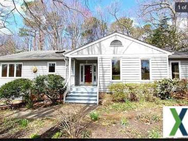 4 bd, 3 ba, 2294 sqft Home for rent Bon Air, Virginia