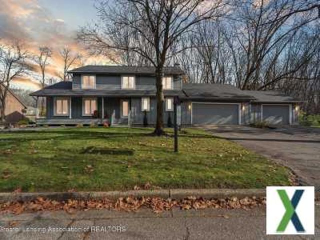 4 bd, 3 ba, 2678 sqft Home for sale Okemos, Michigan