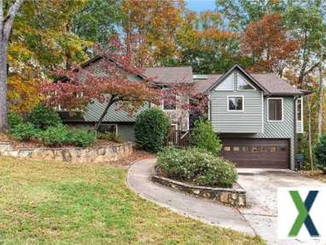 4 bd, 3 ba, 2950 sqft Home for sale Suwanee, Georgia