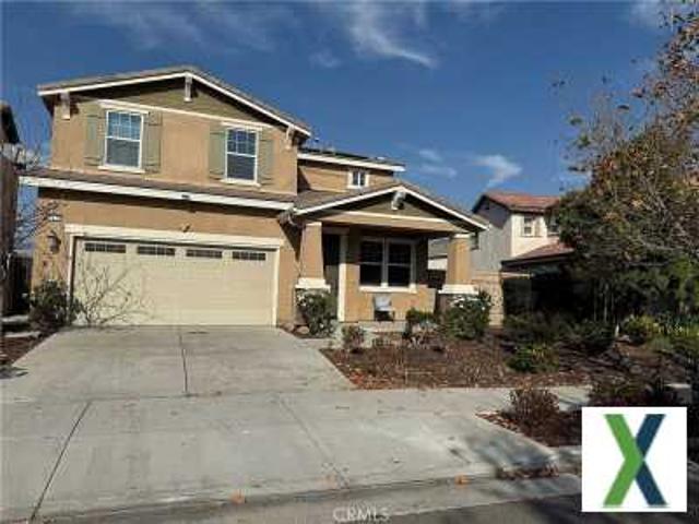 4 bd, 3 ba, 2988 sqft Home for rent Mira Loma, California
