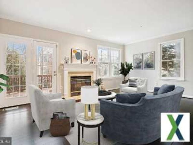 4 bd, 4 ba, 1906 sqft Townhome for sale Bethesda, Maryland
