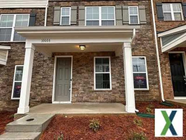 4 bd, 4 ba, 2013 sqft Townhome for rent Mint Hill, North Carolina