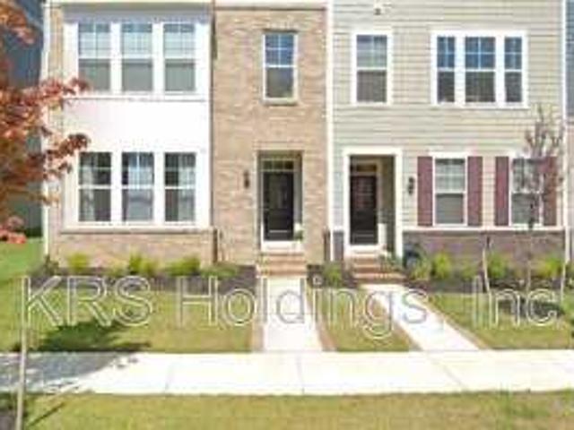 4 bd, 4 ba, 2696 sqft Townhome for rent Cherry Hill, Virginia