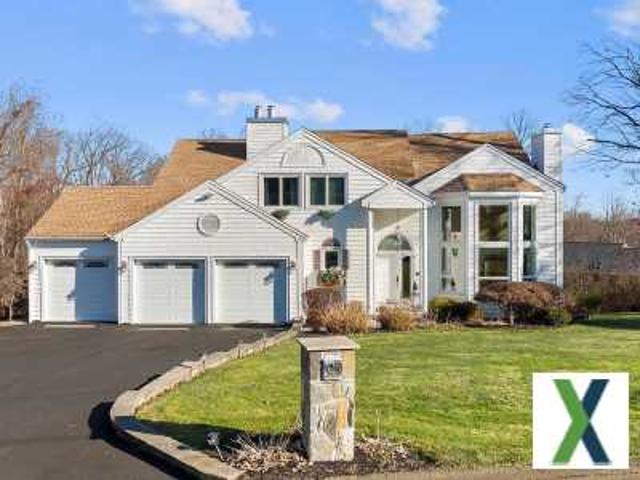 2 bd, 2 ba, 2164 sqft Home for sale Hamden, Connecticut