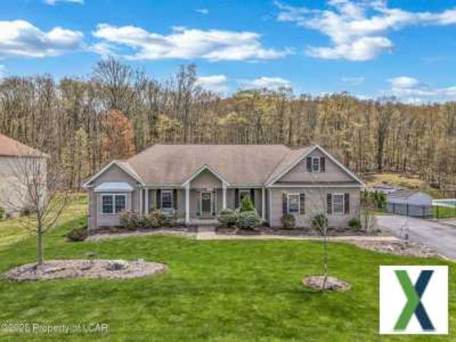 4 bd, 4 ba, 4610 sqft Home for sale Mountain Top, Pennsylvania