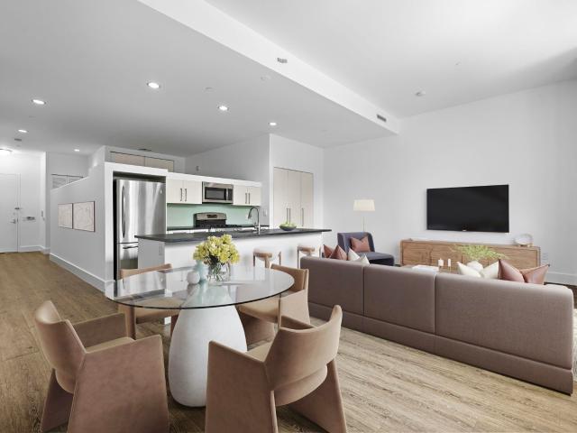 4 Beacon Way # 18