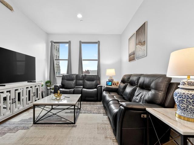 4 Beacon Way # 409